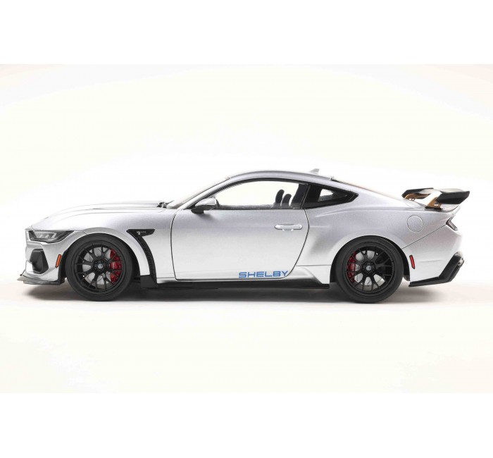 Shelby Mustang SUPER SNAKE